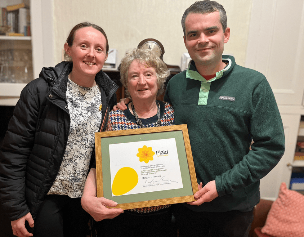 Reform bags best win yet in election blitz as Nigel Farage romps to ...