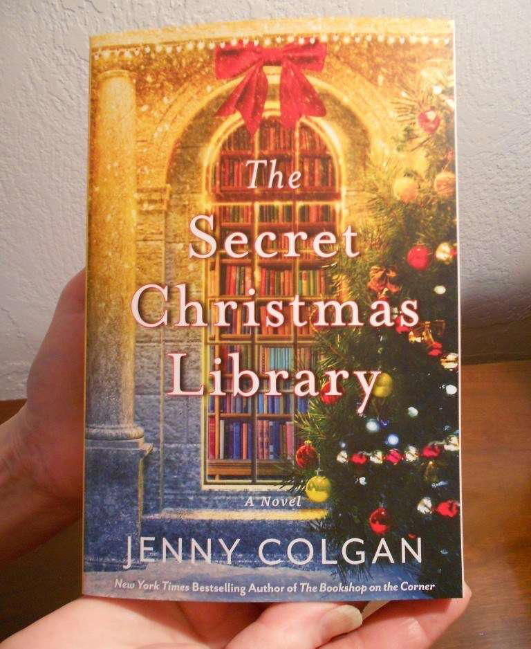 The Secret Christmas Library Review - A Bookish Christmas Mystery