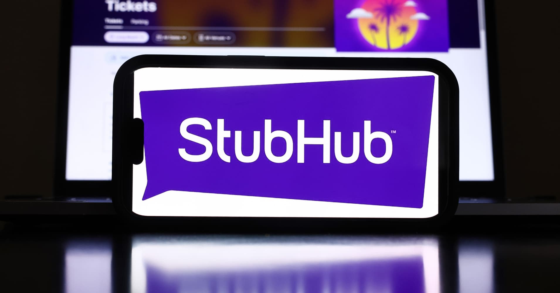StubHub stock plummets 21% after company withholds fourth-quarter guidance