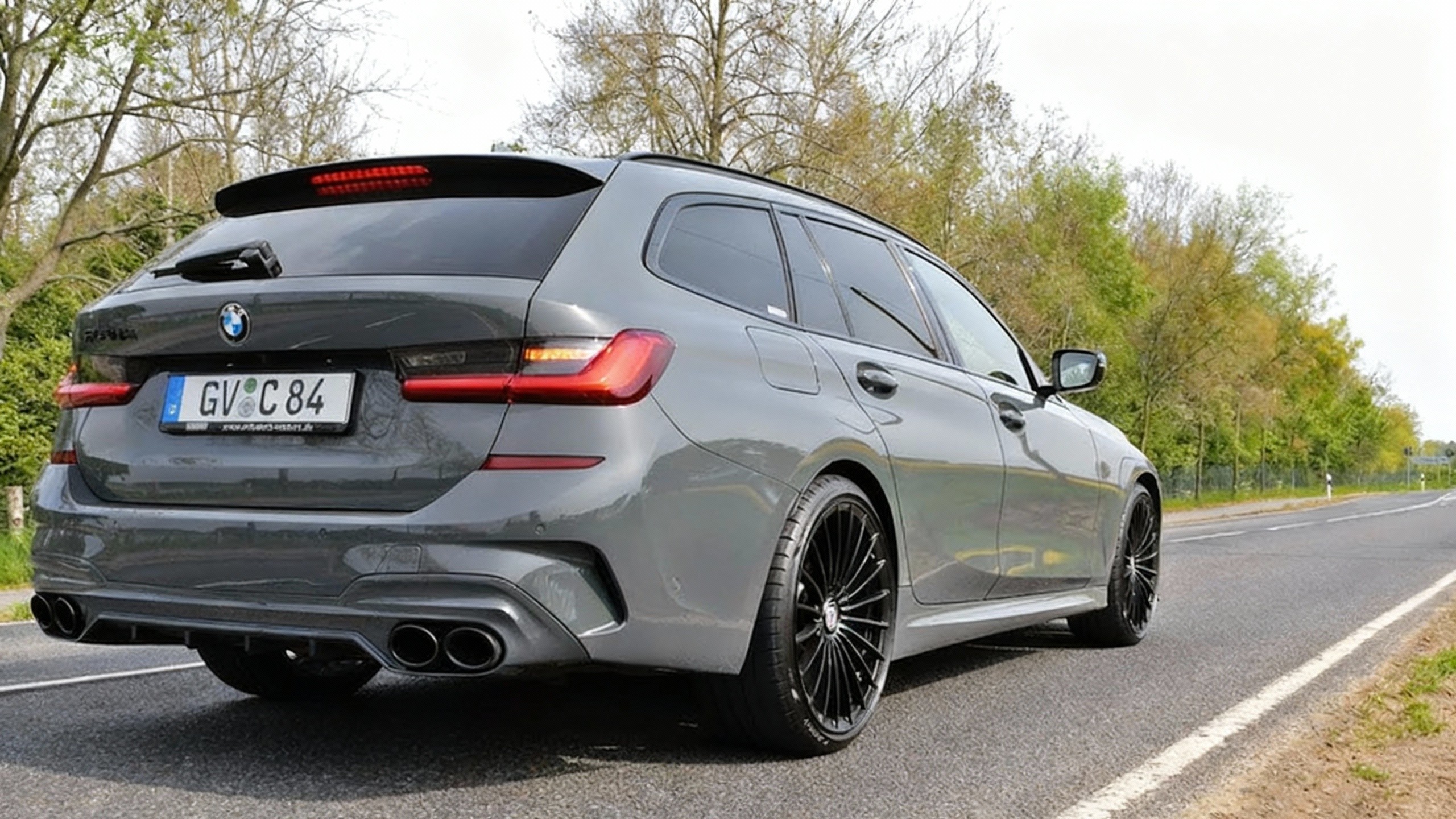 BMW Alpina B3 G21 – Acceleration, Sound & Speed!