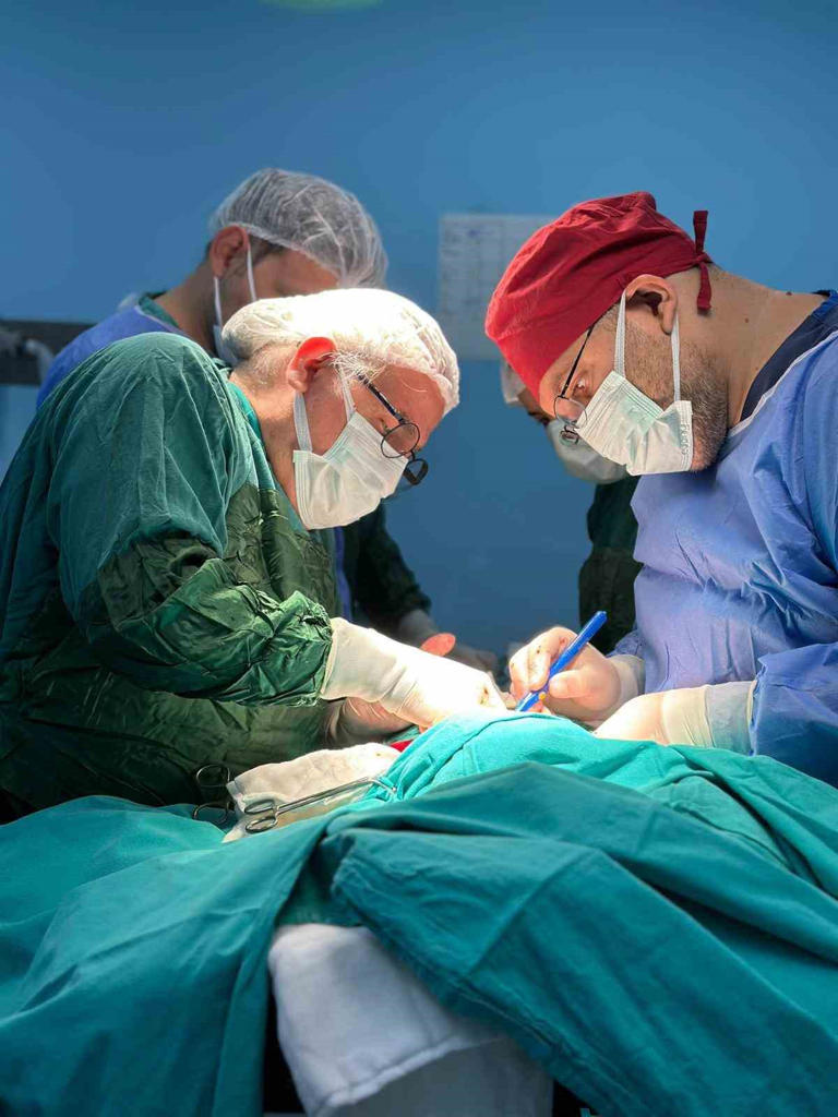 Derecik Devlet Hastanesinde ilk guatr ameliyatı başarıyla gerçekleştirildi