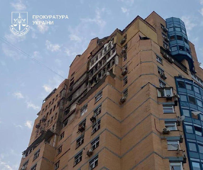 Five people killed and 34 injured in Russian strike on Kyiv – photos