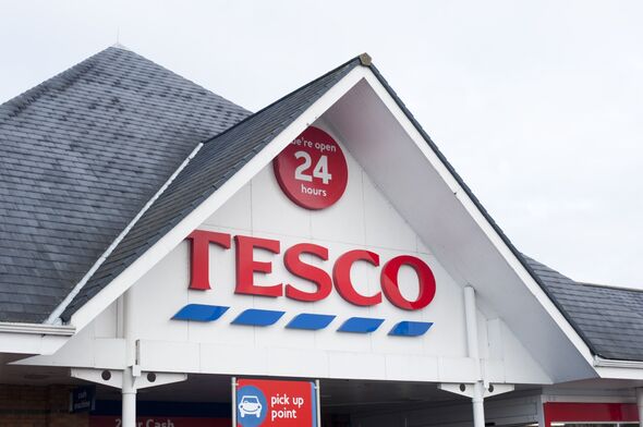 Tesco praised after withdrawing Christmas card with 'deeply offensive ...