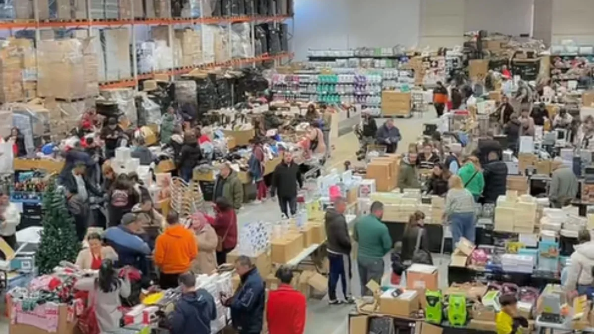 Abre en Madrid un nuevo outlet XXL: ropa, tecnología y ...