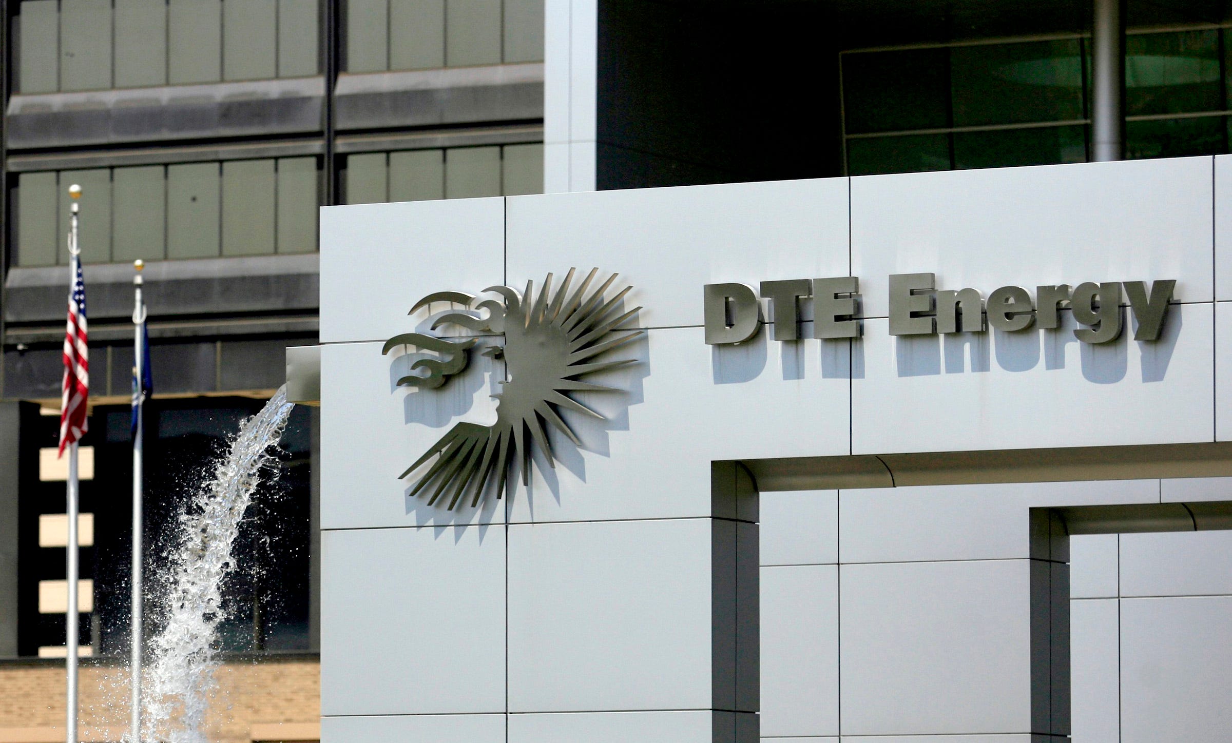 DTE Energy to charge a credit card fee, while seeking to raise rates