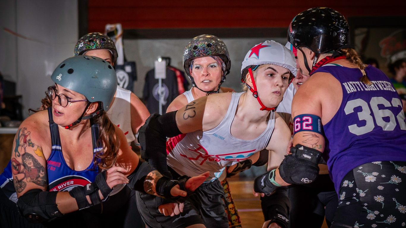 Des Moines Roller Derby bout brings back fast-paced action