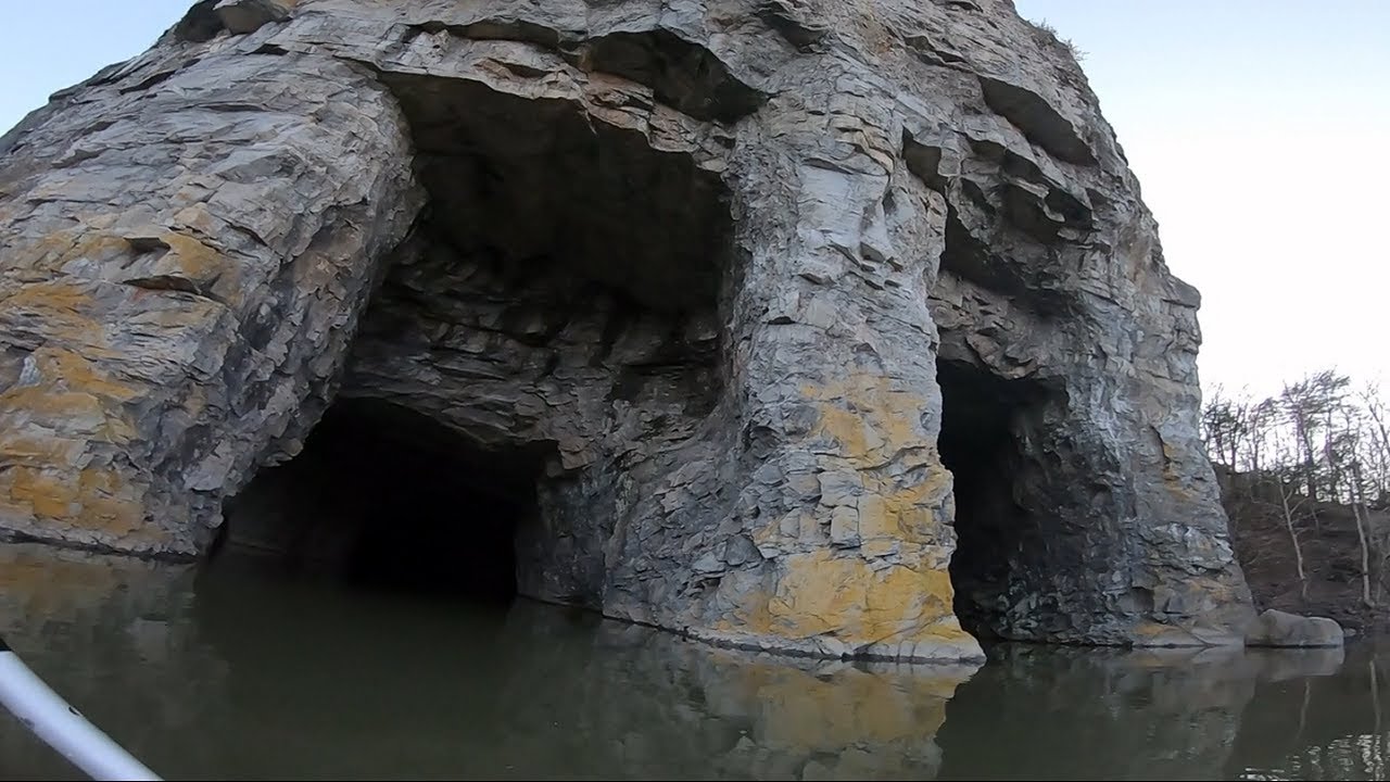 Footage Shows the 100ft Limestone Mine as the Ceiling Detonates Above ...