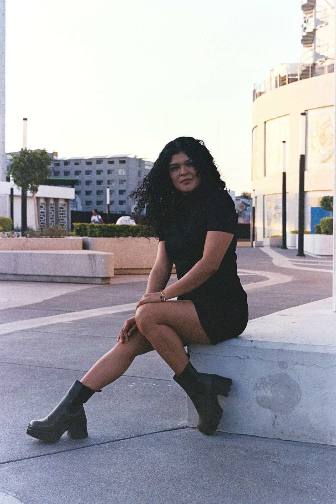 8 Colors That Make Plus-Size Women Look Instantly Slimmer