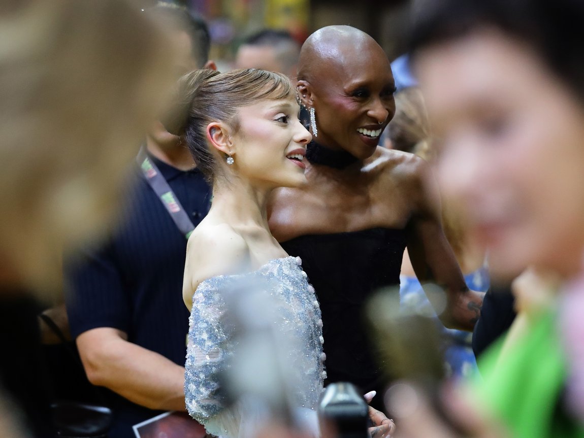 Influencer, der Ariana Grande attackiert hat, muss ins Gefängnis