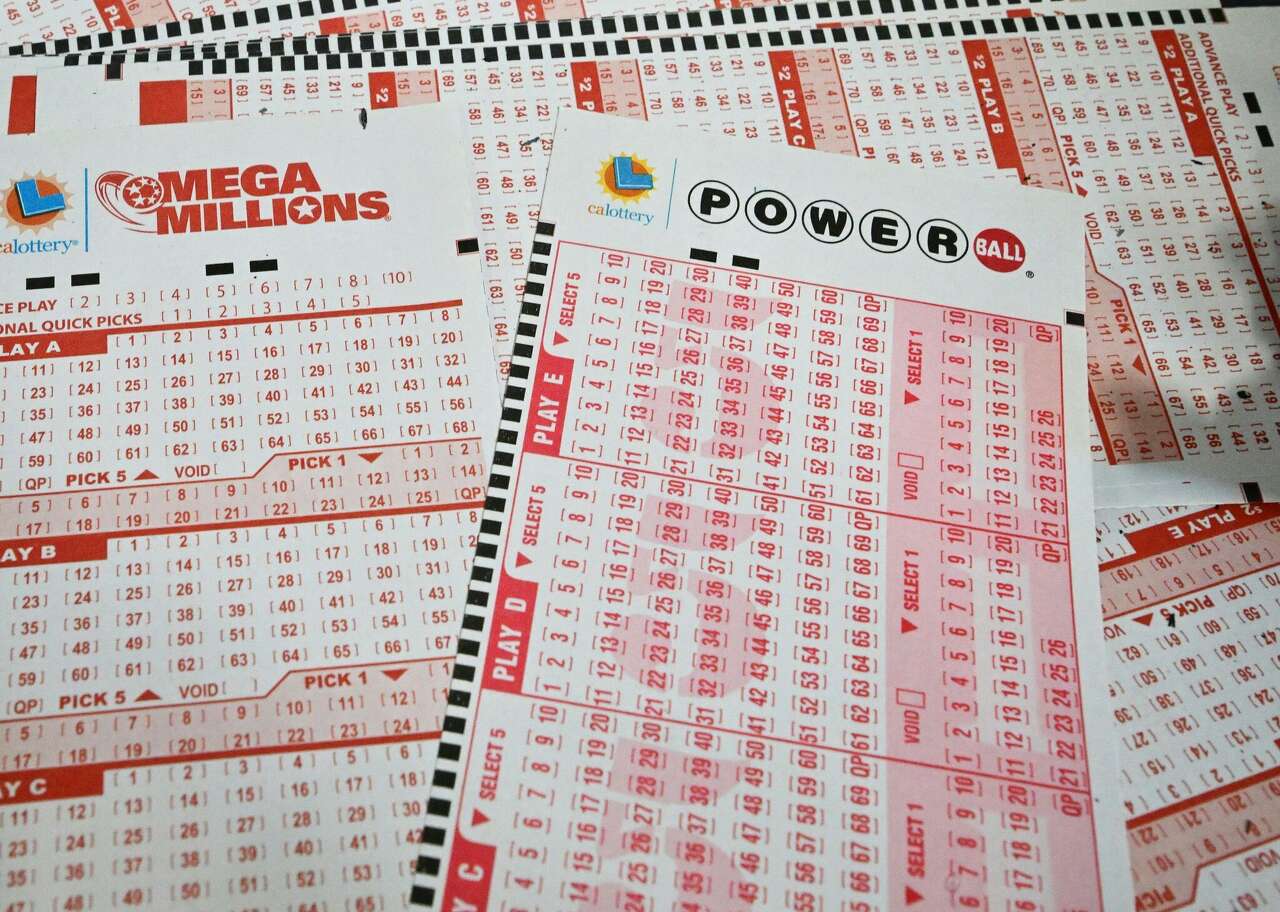 Mega Millions, Powerball jackpots reach combined total of $1.5 billion