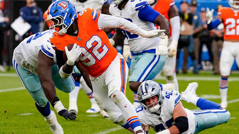 Payton Reveals If Broncos Could Use OLB Tillman on Offense