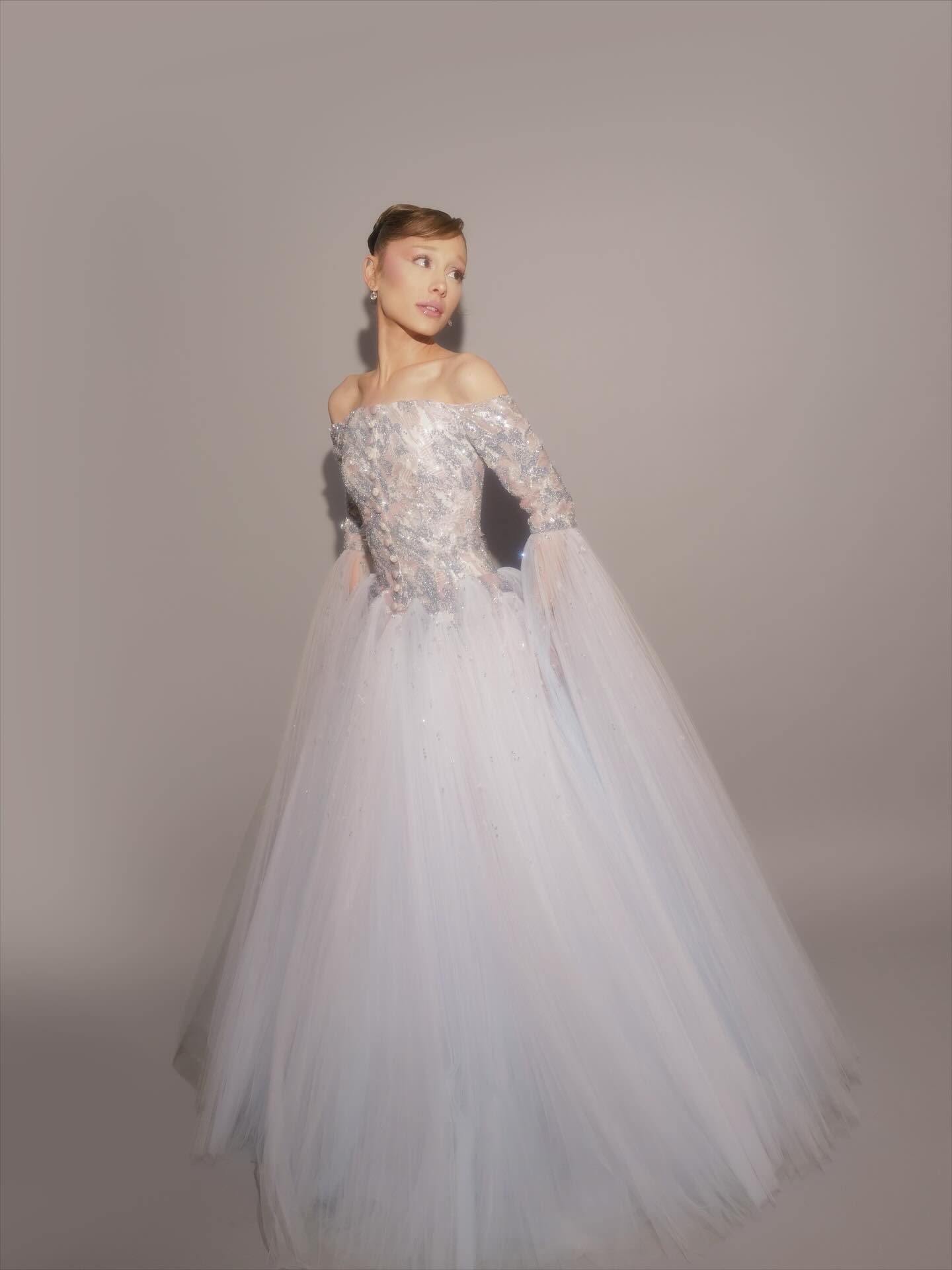 Ariana Grande shrugs off crazed fan incident at ‘Wicked: For Good ...