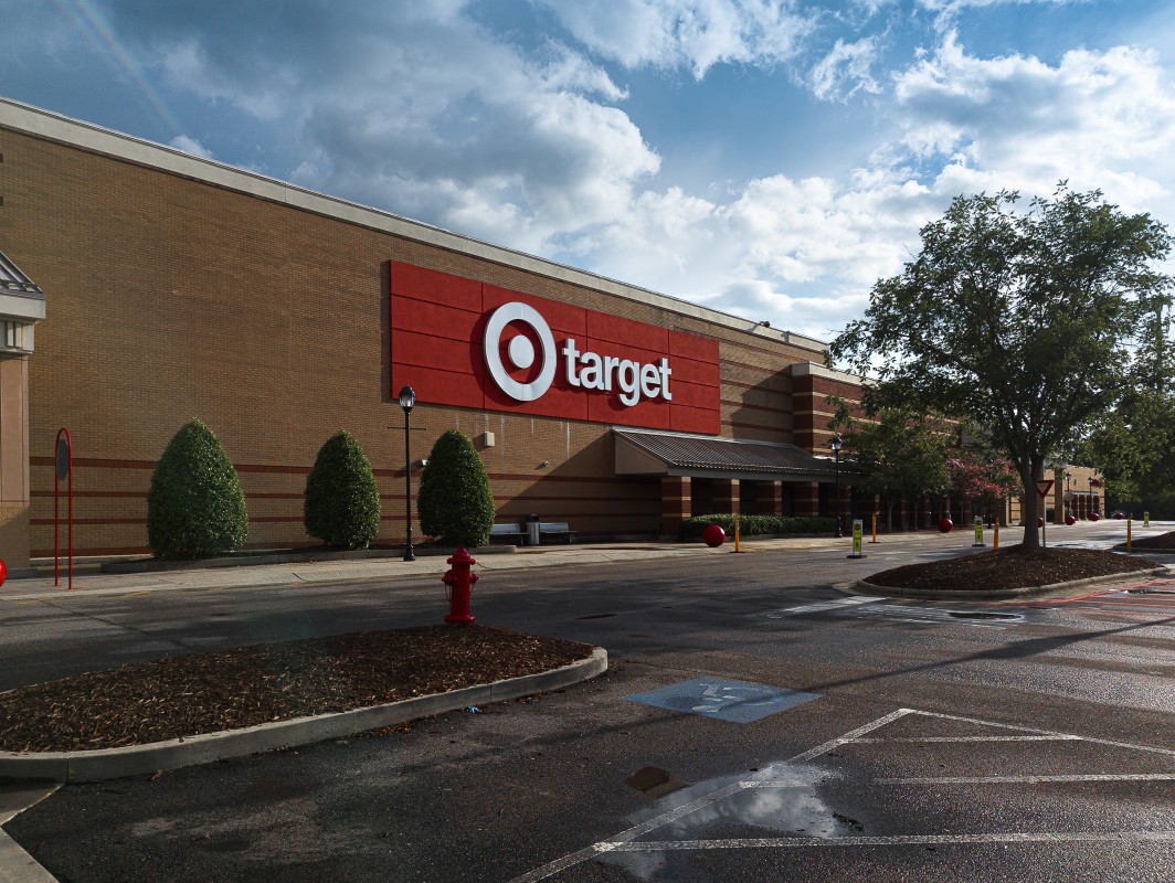 Target's new anti-fur plush cat bed offers cloud-like comfort for your ...