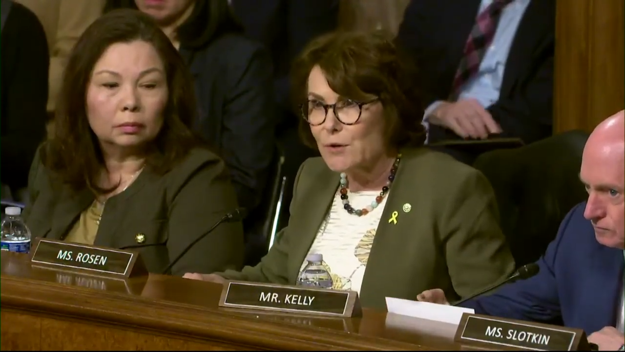 'I Don't Appreciate The Smirk': Juvenile Pete Hegseth Gets Scolded By ...