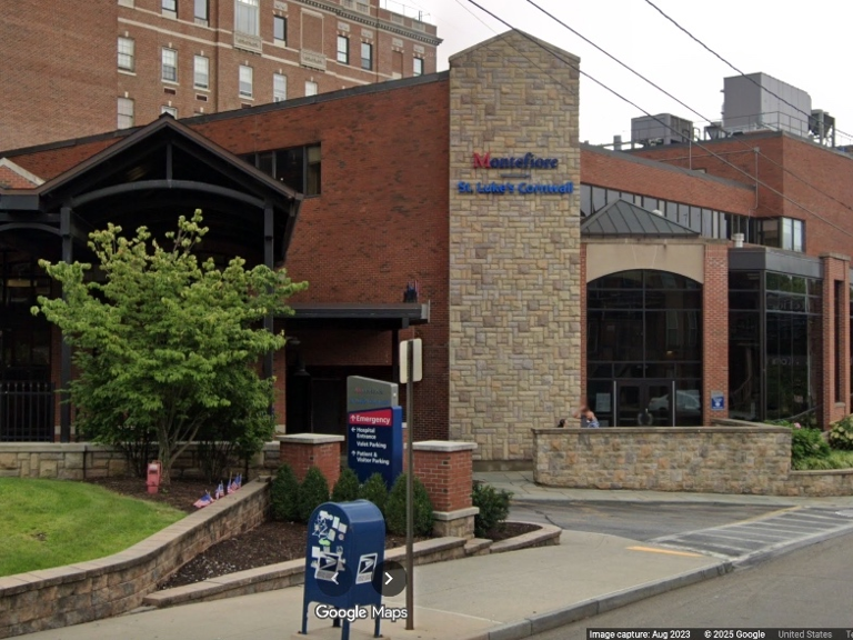 Knife-Wielding Man Shot Dead After He Pulls Fire Alarm In ER, Attacks ...