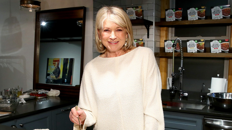 Martha Stewart's Clever Pantry Clutter Solution Uses Shelving In The ...