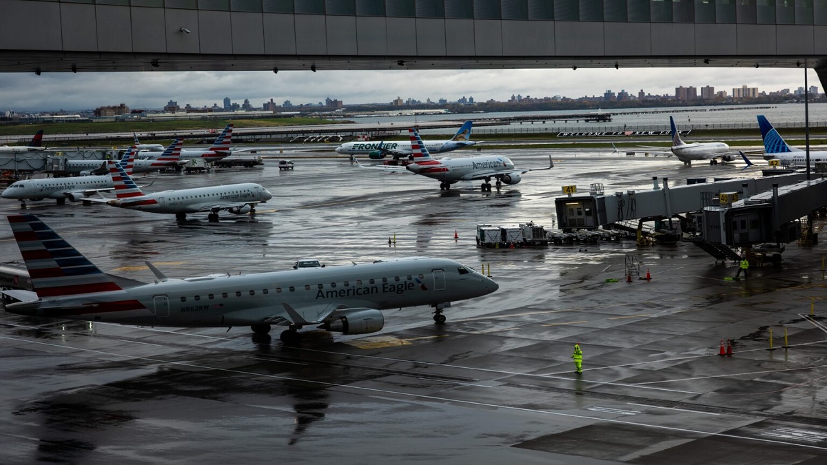 Air travel, SNAP benefits, back pay at issue as federal government ...