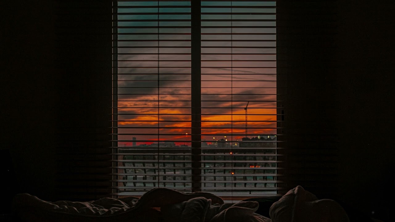 Trying to sleep but the neighbor is playing Waterflame