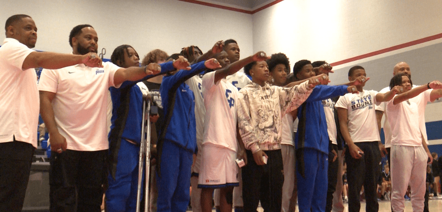 Elmore Park Middle School boys’ hoops earn 100th straight win