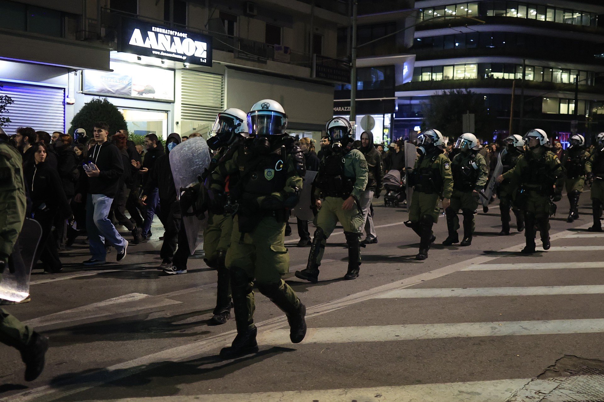 Το σχέδιο της ΕΛ.ΑΣ. για το Πολυτεχνείο: Σε ετοιμότητα 5.000 ...