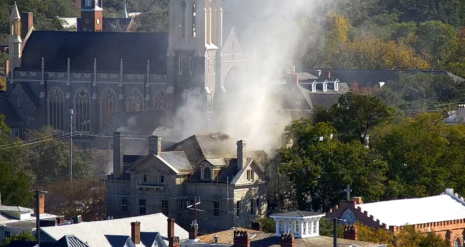 VIDEO: Historic building in downtown Wilmington on fire