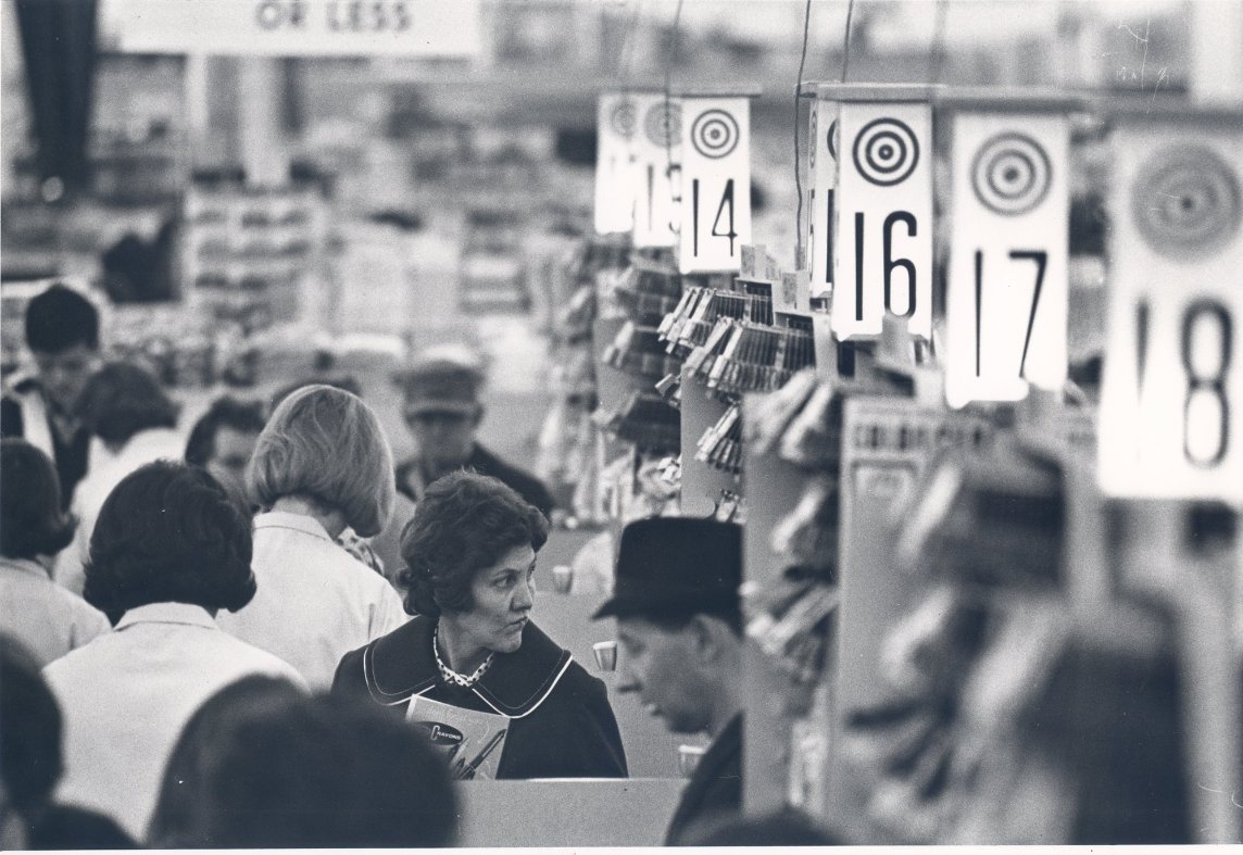 25 Photos of What the First Target Stores Looked Like in 1962