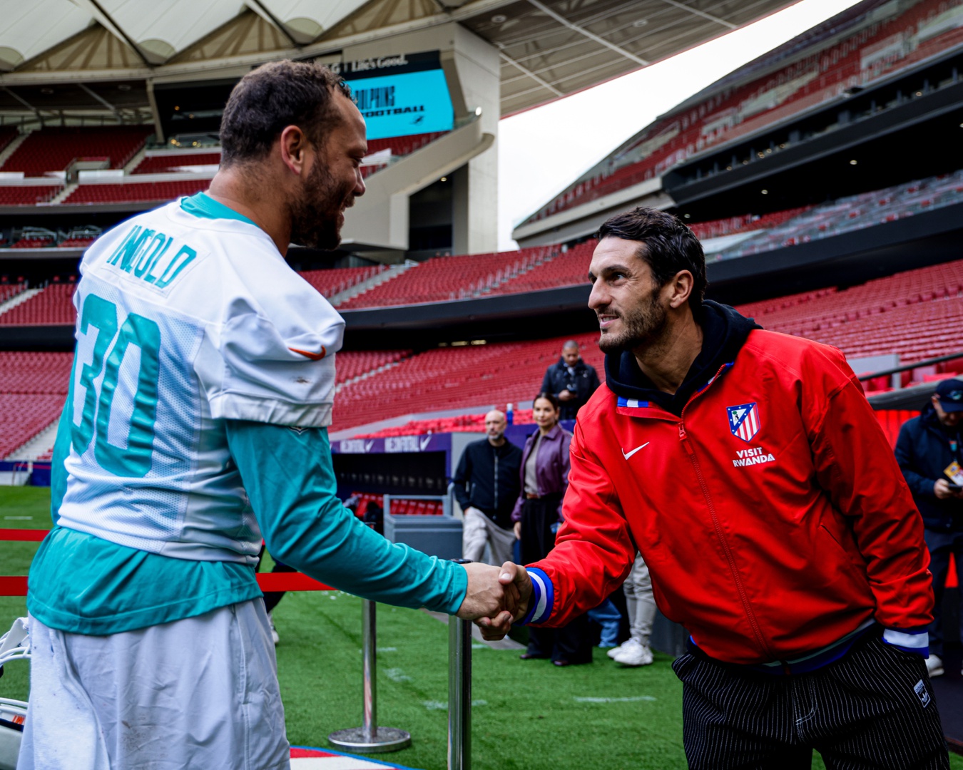 Villa, Griezmann, Koke y Martínez-Almeida, en el entrenamiento de los ...
