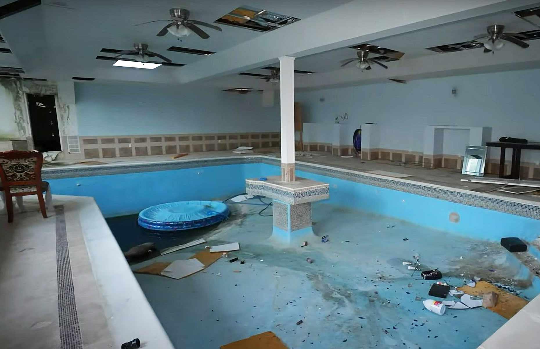 10 luxury mansions left to rot by the super-rich