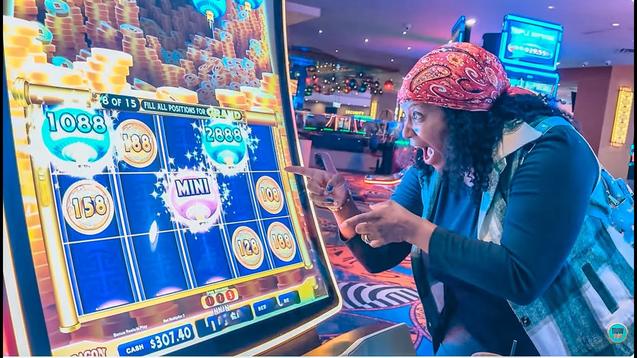 This Slot Session Started Normal...Then Took A WILD Turn