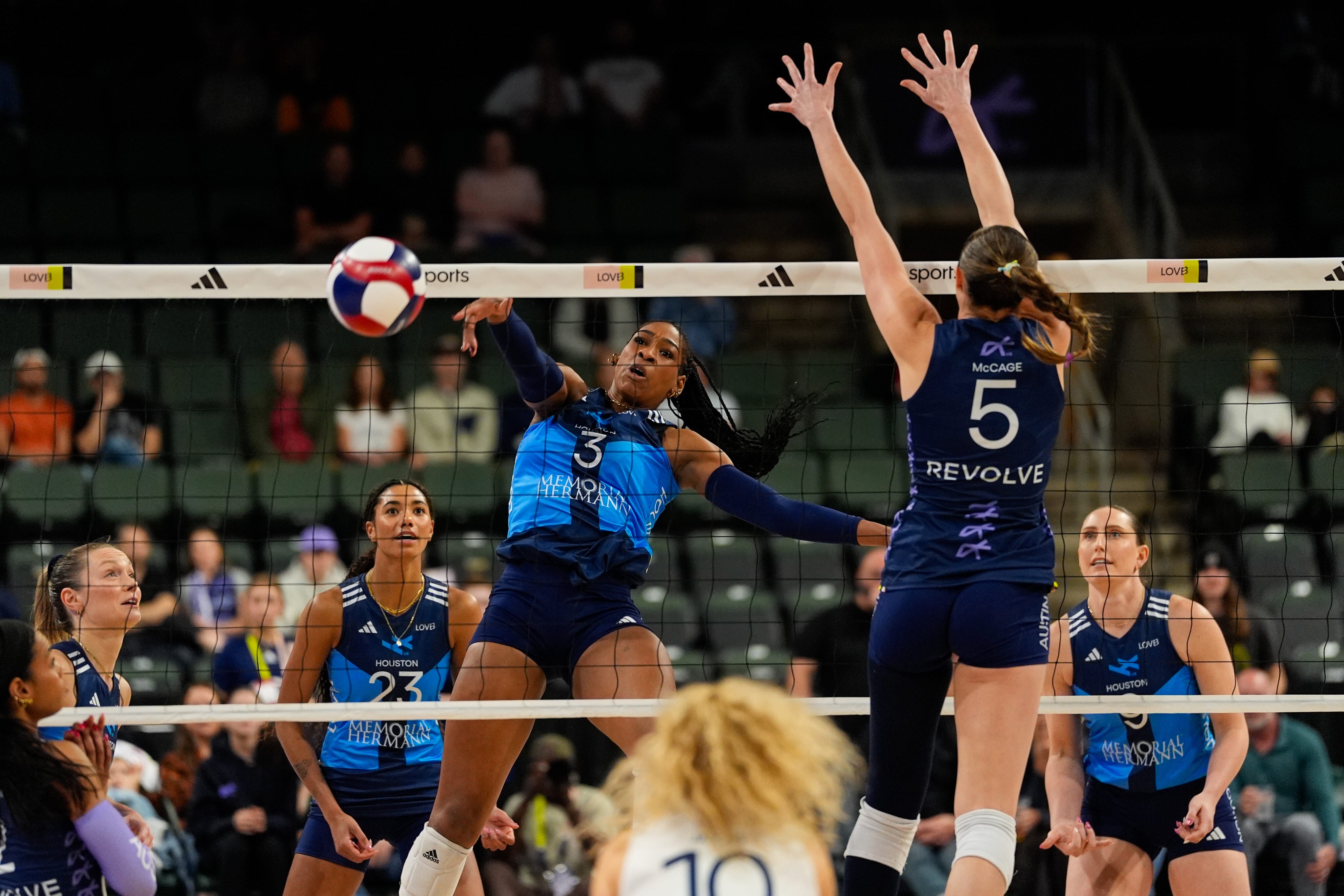 A professional volleyball team is officially coming: League One ...