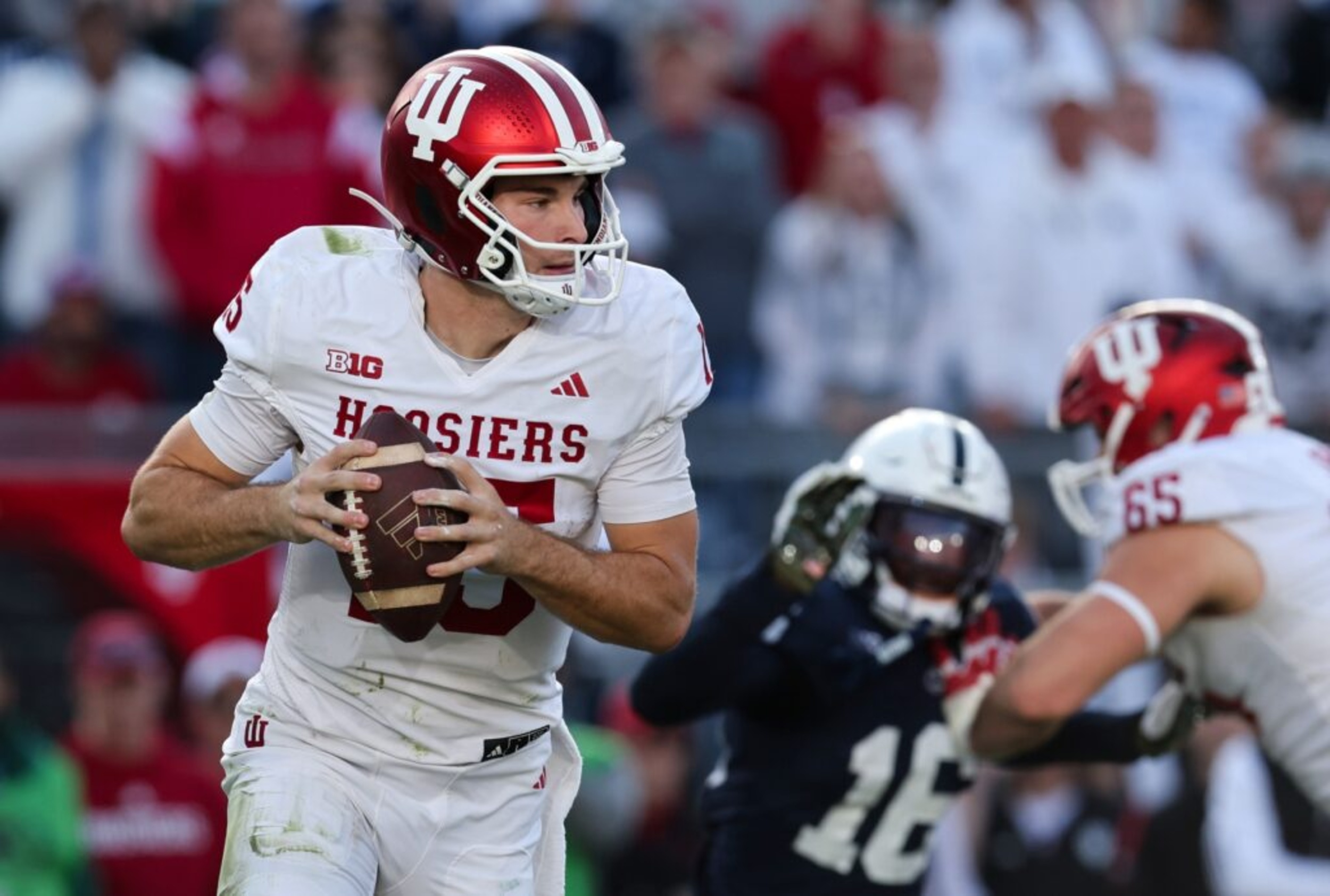 College superstar quarterback linked to the Miami Dolphins