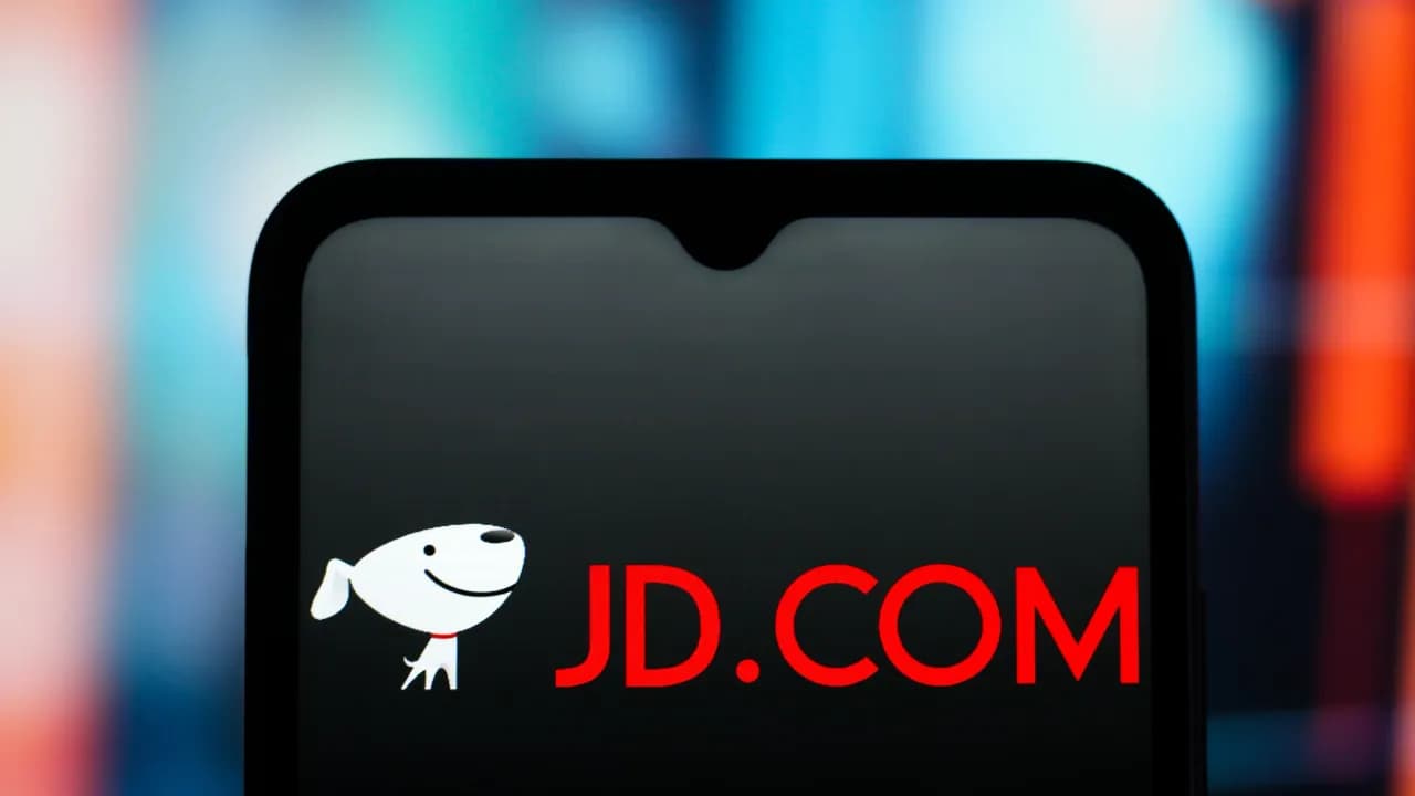 Why Is JD.Com Stock Falling Today?