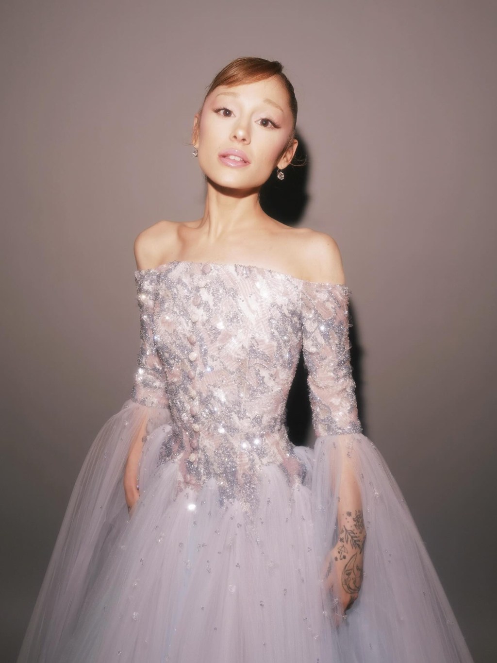 Ariana Grande shrugs off crazed fan incident at ‘Wicked: For Good ...