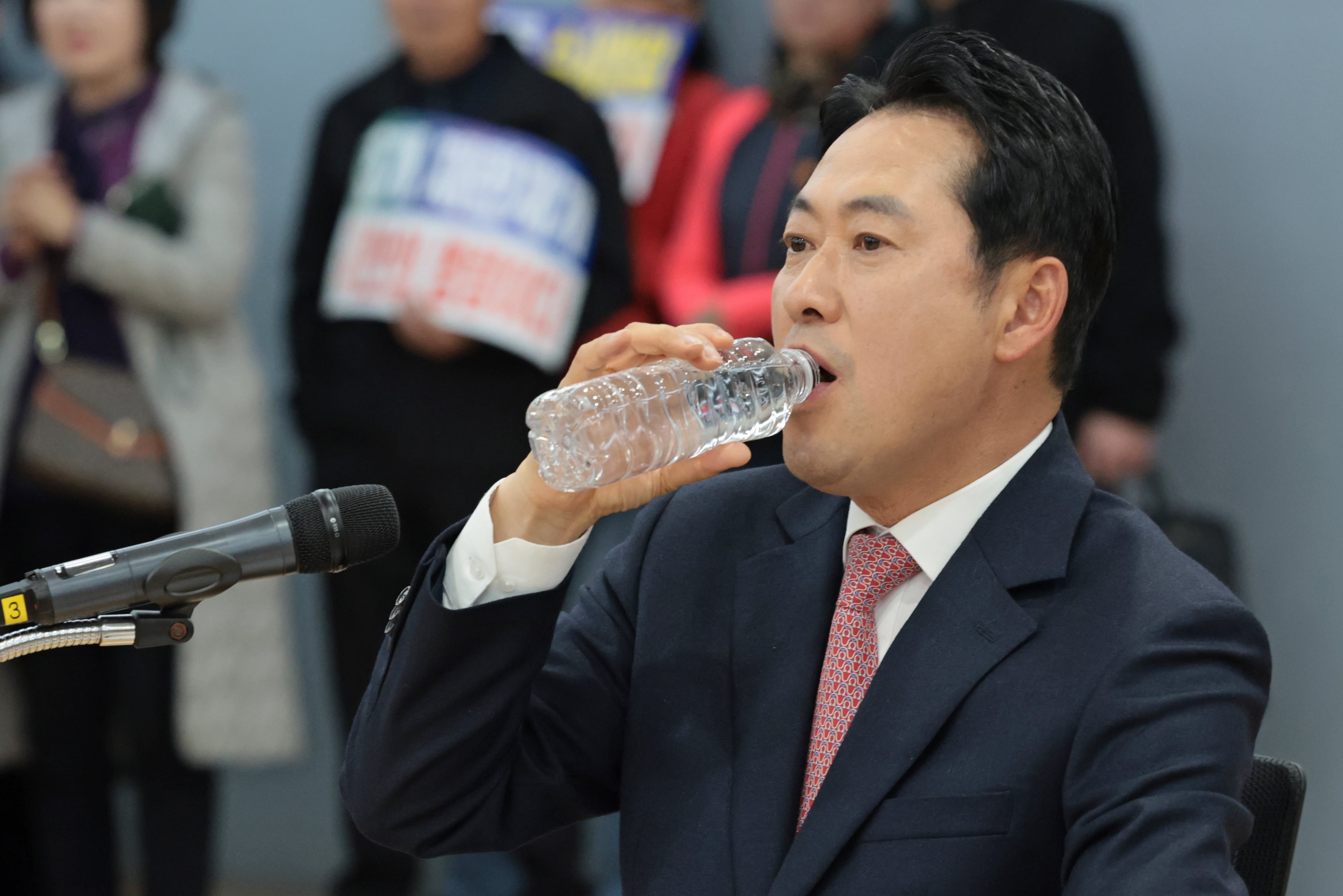 People Power Party Approval Trails Undecided Voters