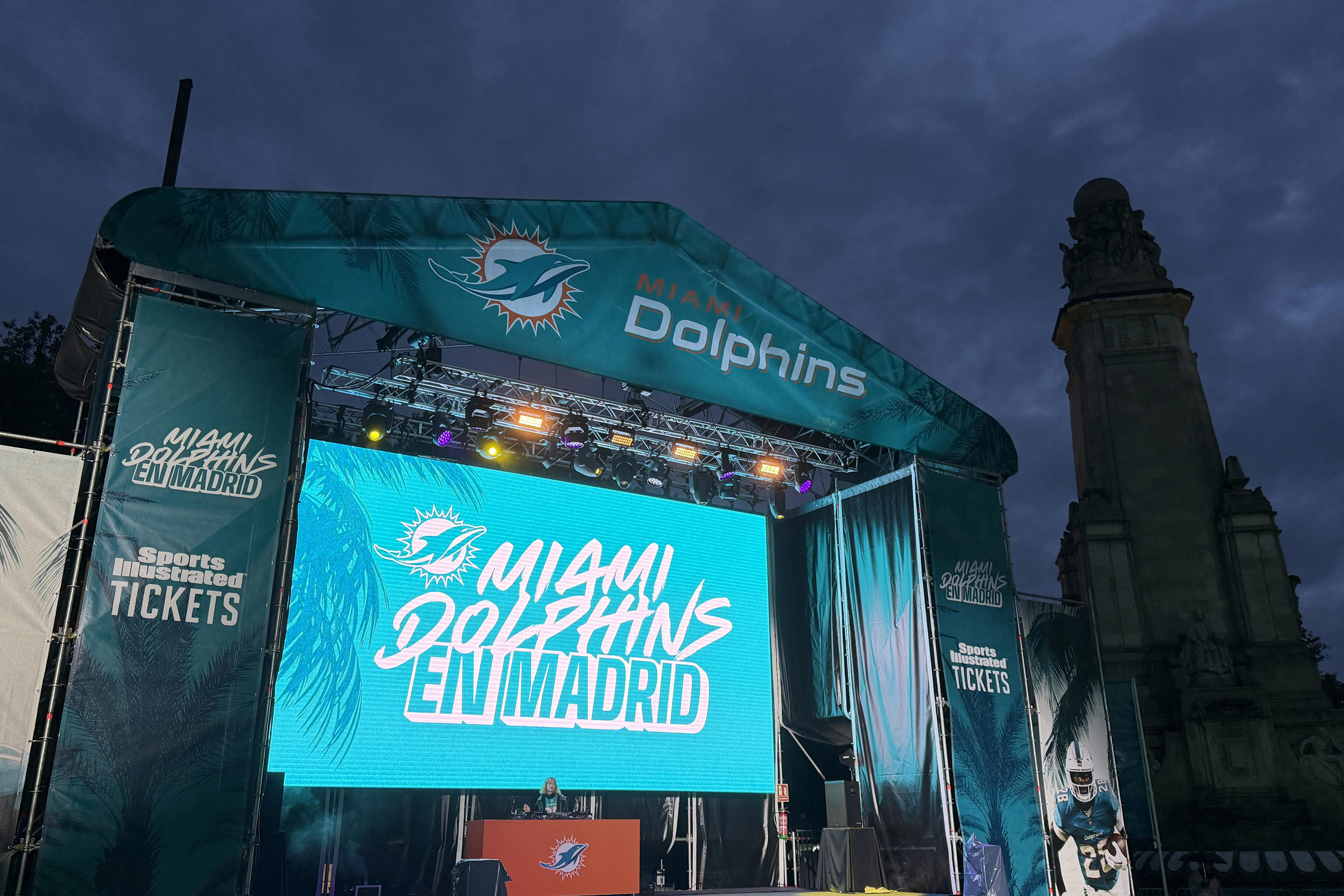 Dolphins exec eyeing more games in Spanish-speaking countries