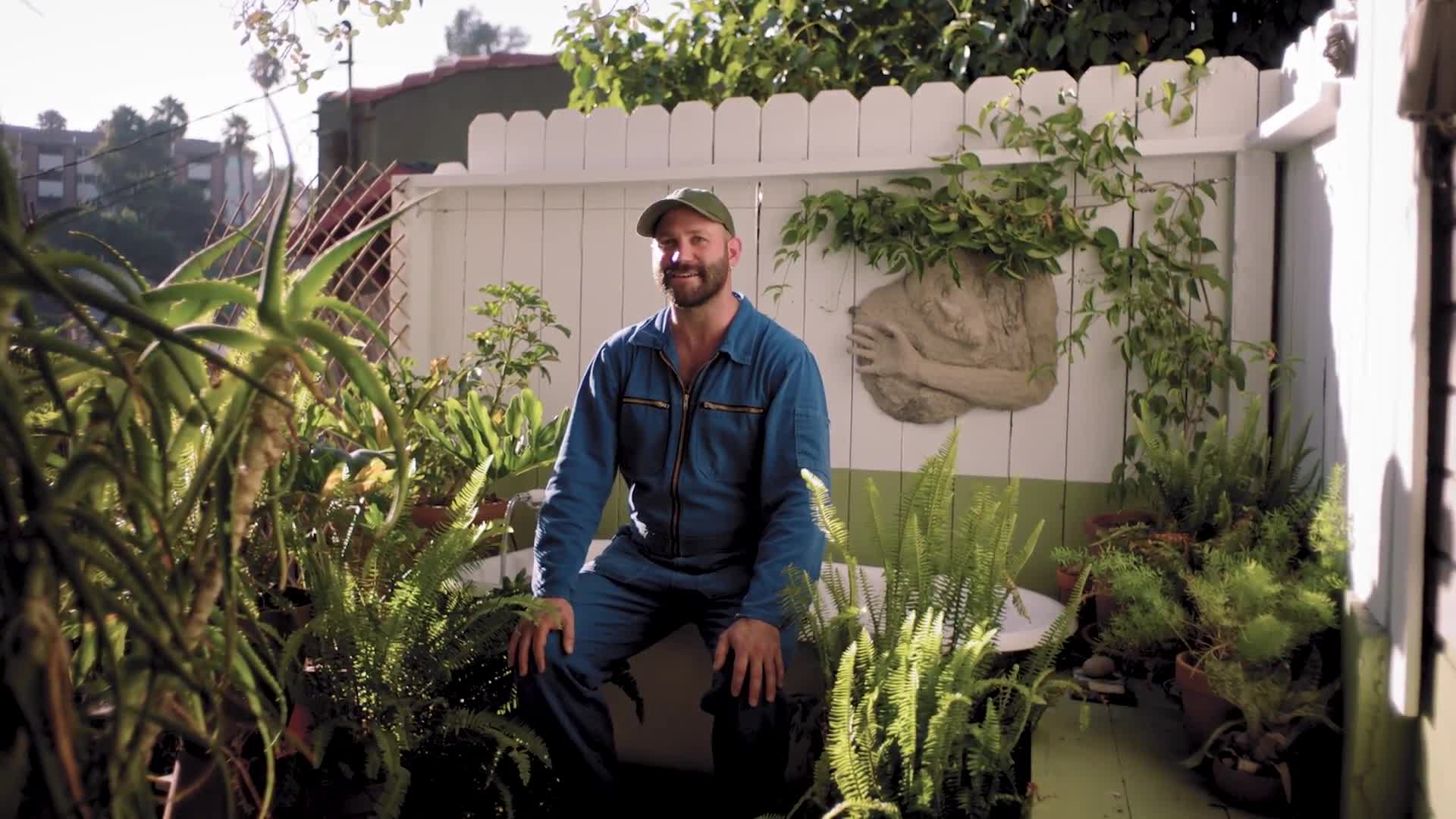 Gallerist Alex Tieghi-Walker Has Filled His L.A. Home With Wild, One-of ...