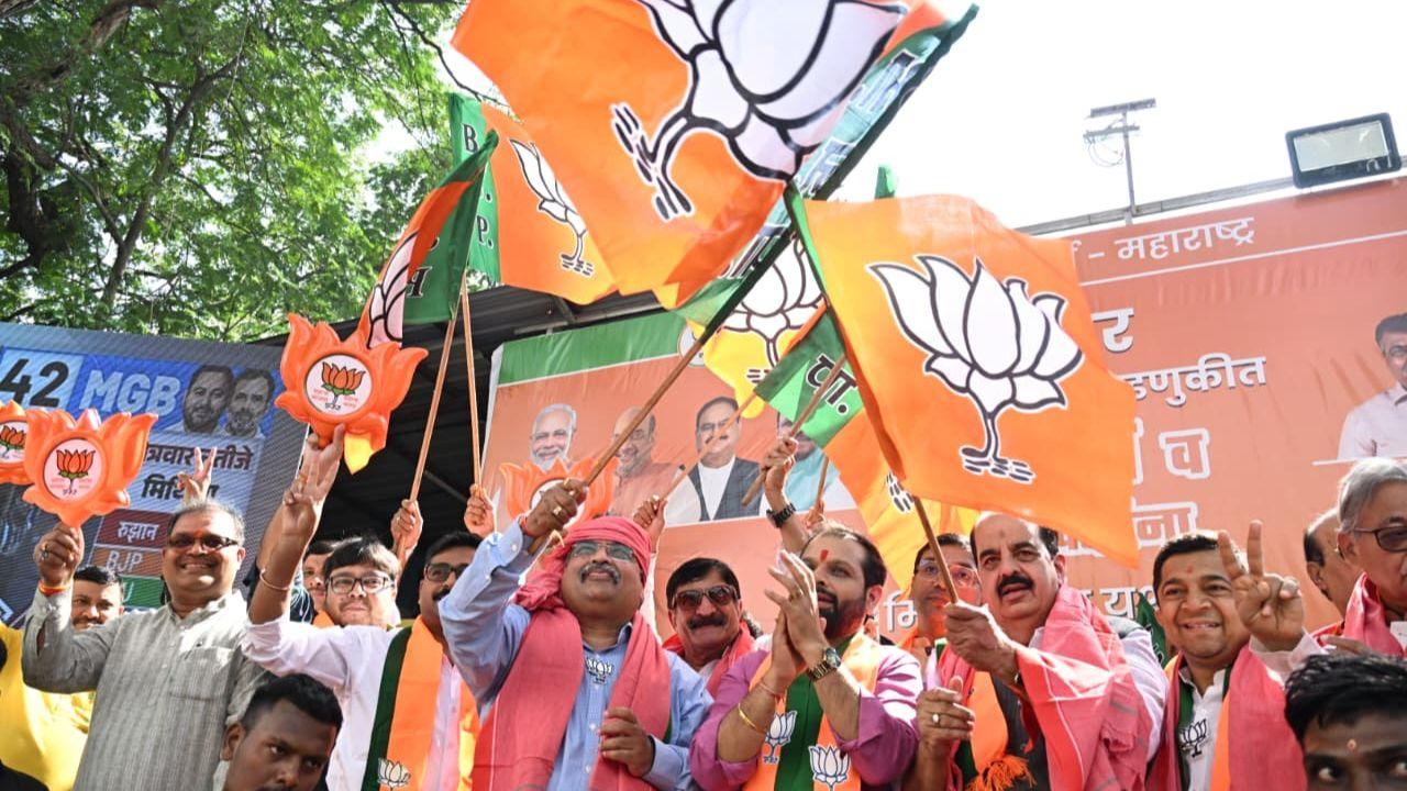 Maharashtra BJP celebrates historic Bihar victory; hail PM Modi’s ...