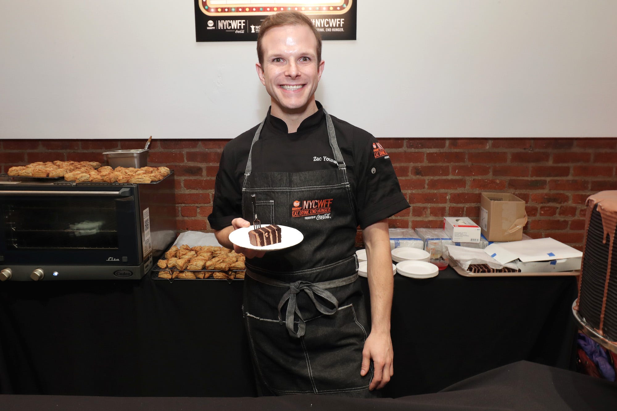 I tried the famous 'PieCaken,' a 6-pound cake stuffed with 3 different ...