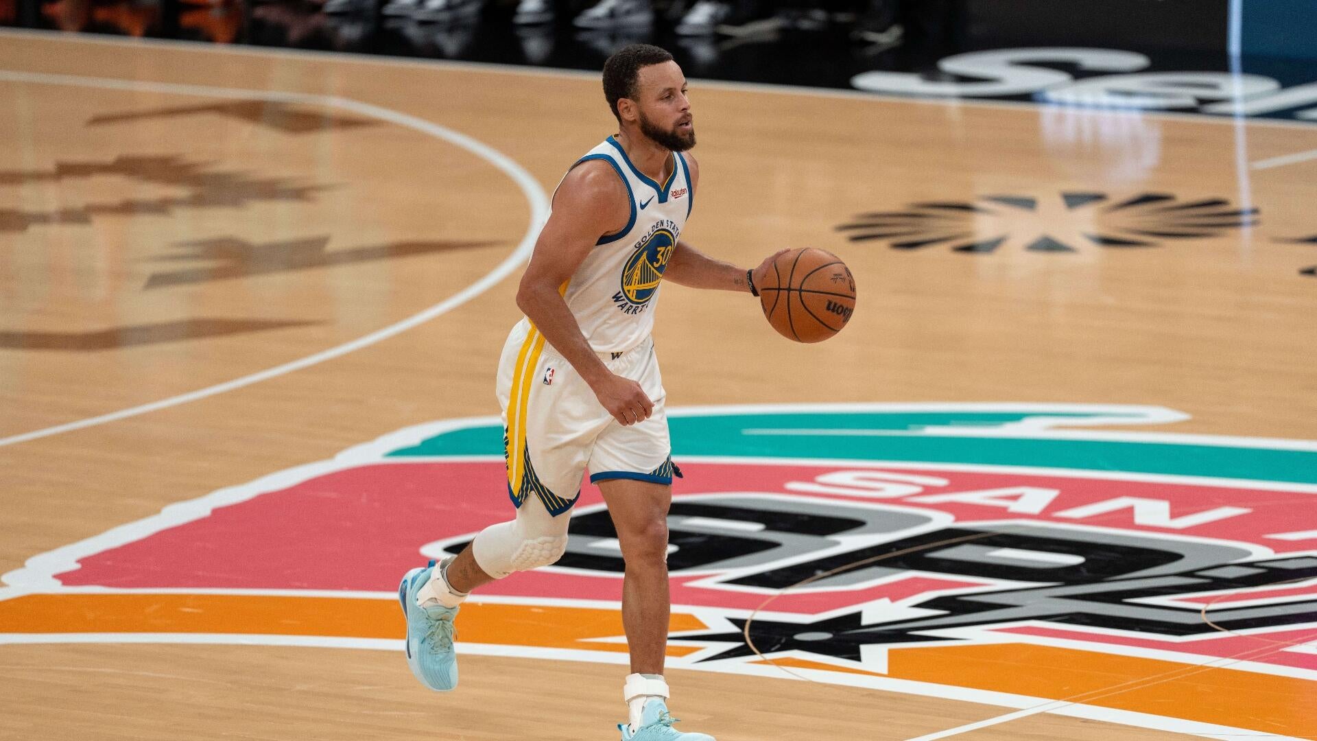 Warriors vs. Mavericks odds, prediction, line, start time: 2025 NBA ...