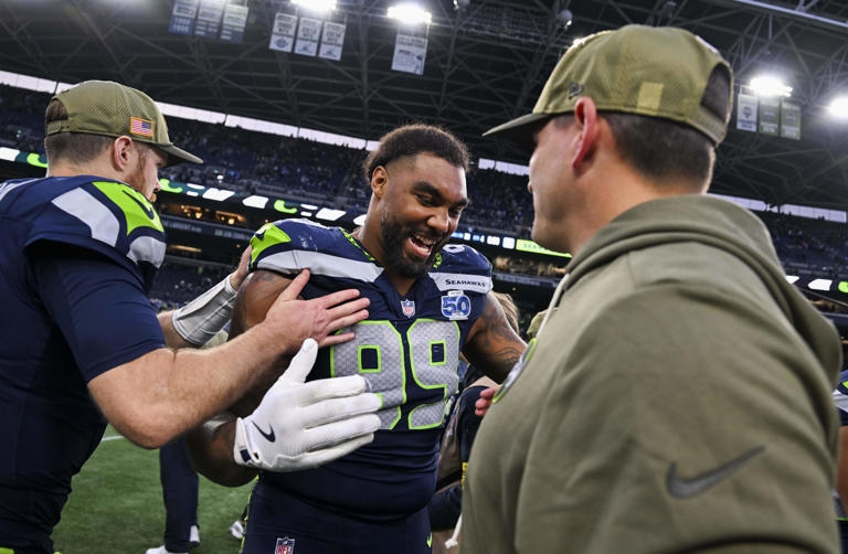 Seahawks' morale soaring: Coach gives a rare Thursday off for Christmas