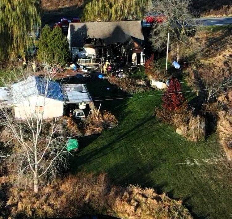 Early morning house fire kills 1 man in Aurelius Township