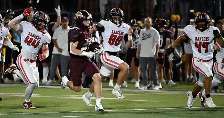 Turnovers tell the tale as Dripping Springs pops Vista Ridge 38-14