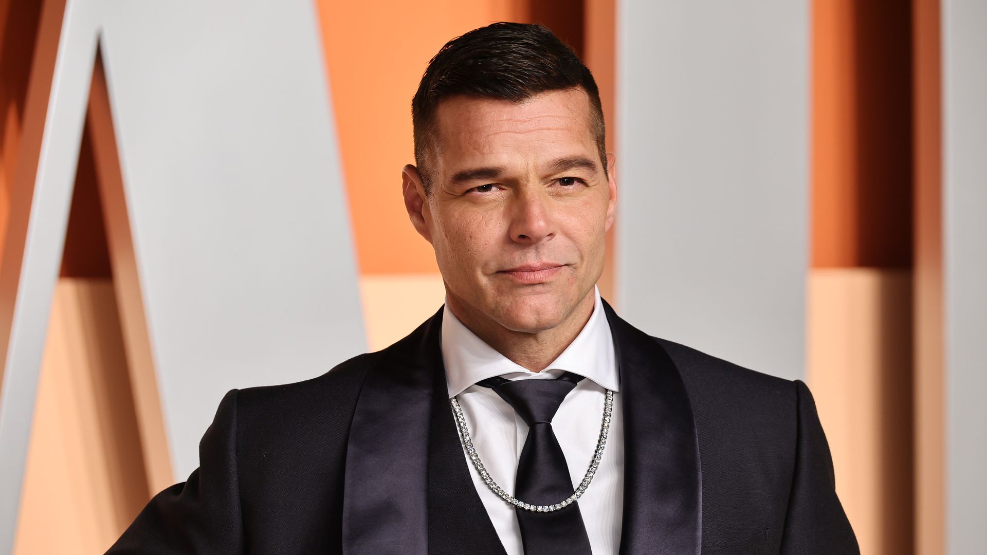 Ricky Martin takes Matteo and Valentino to Canberra in effortless tour ...