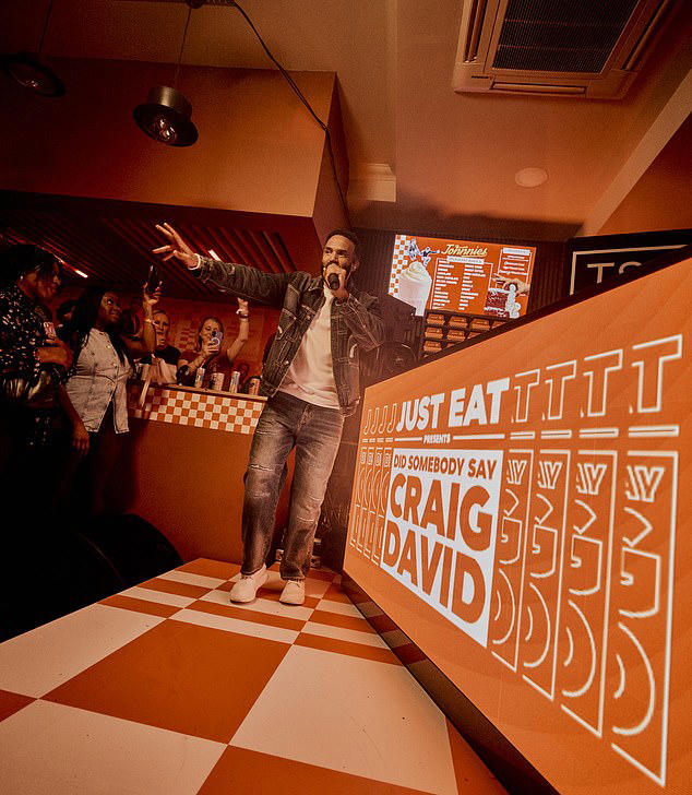 Craig David delights fans as he performs intimate one-off gig at local ...