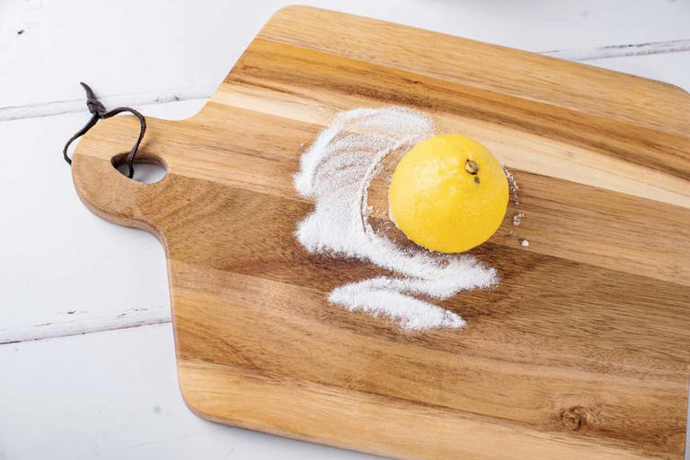 This Is The Best Way To Clean Your Cutting Board And It Is Not Soap Or ...