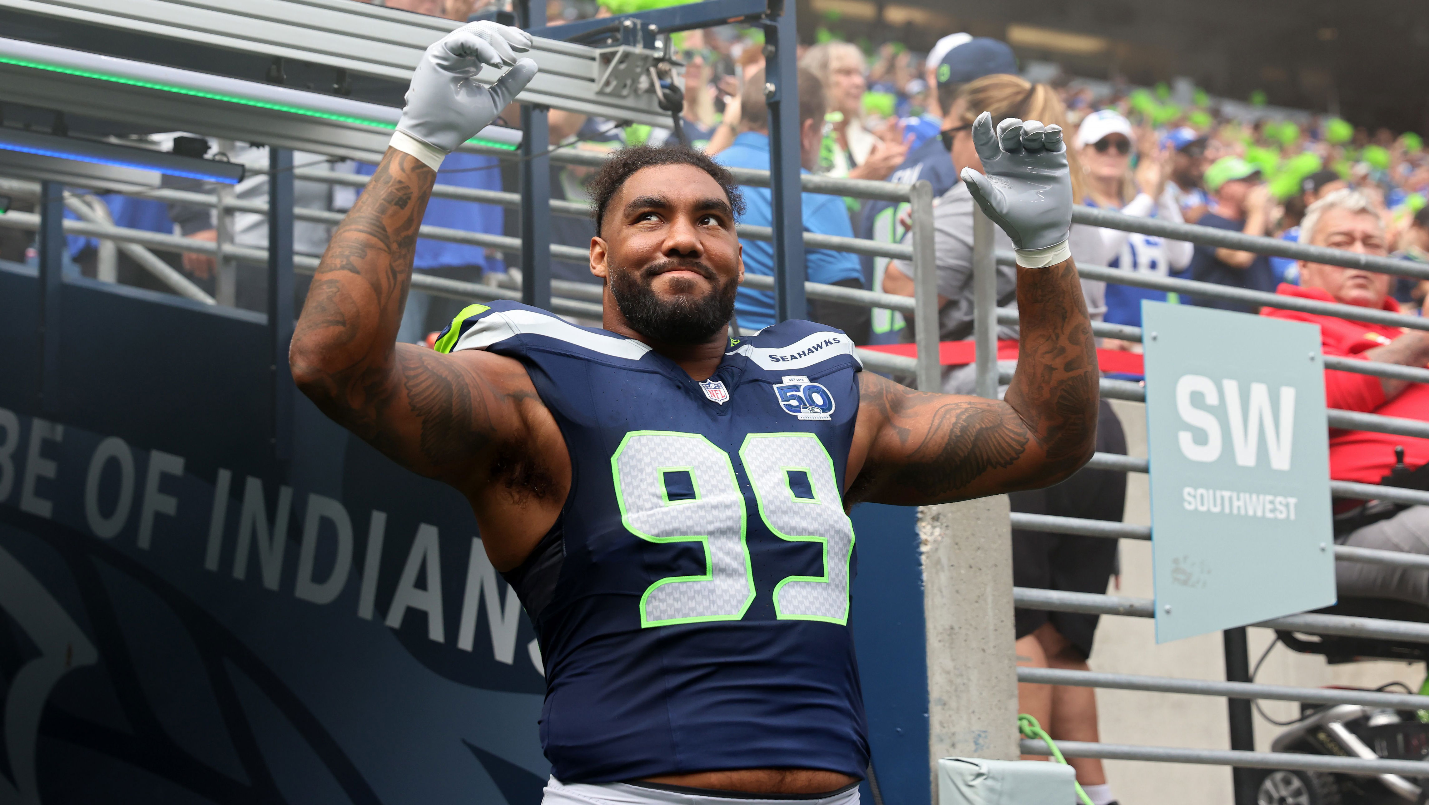 Seahawks’ Leonard Williams, Wife Hailey Share Huge News