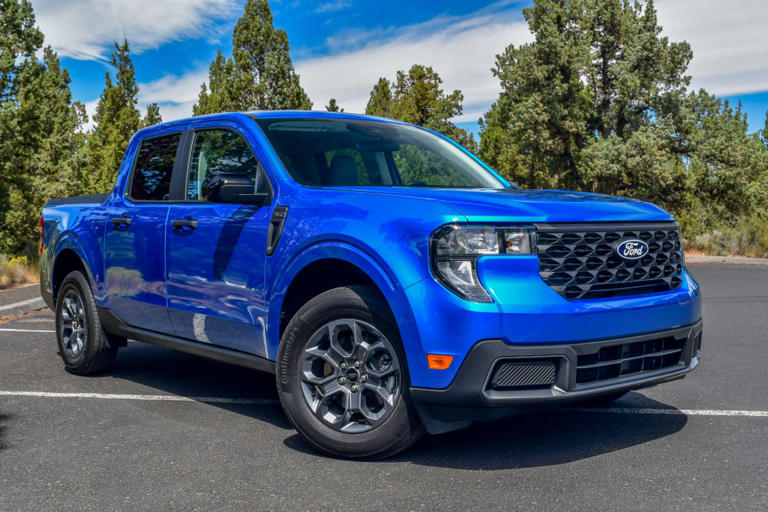 Ford Maverick recalled because its moonroof could fly off