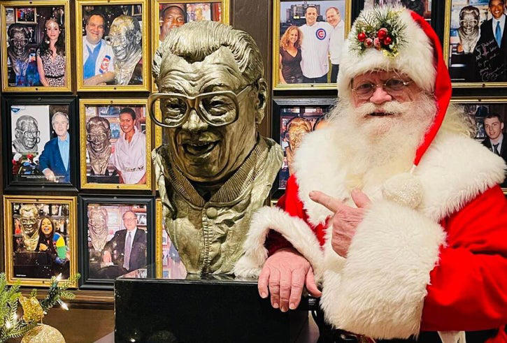 Where to Have Breakfast with Santa in Chicago This Holiday Season