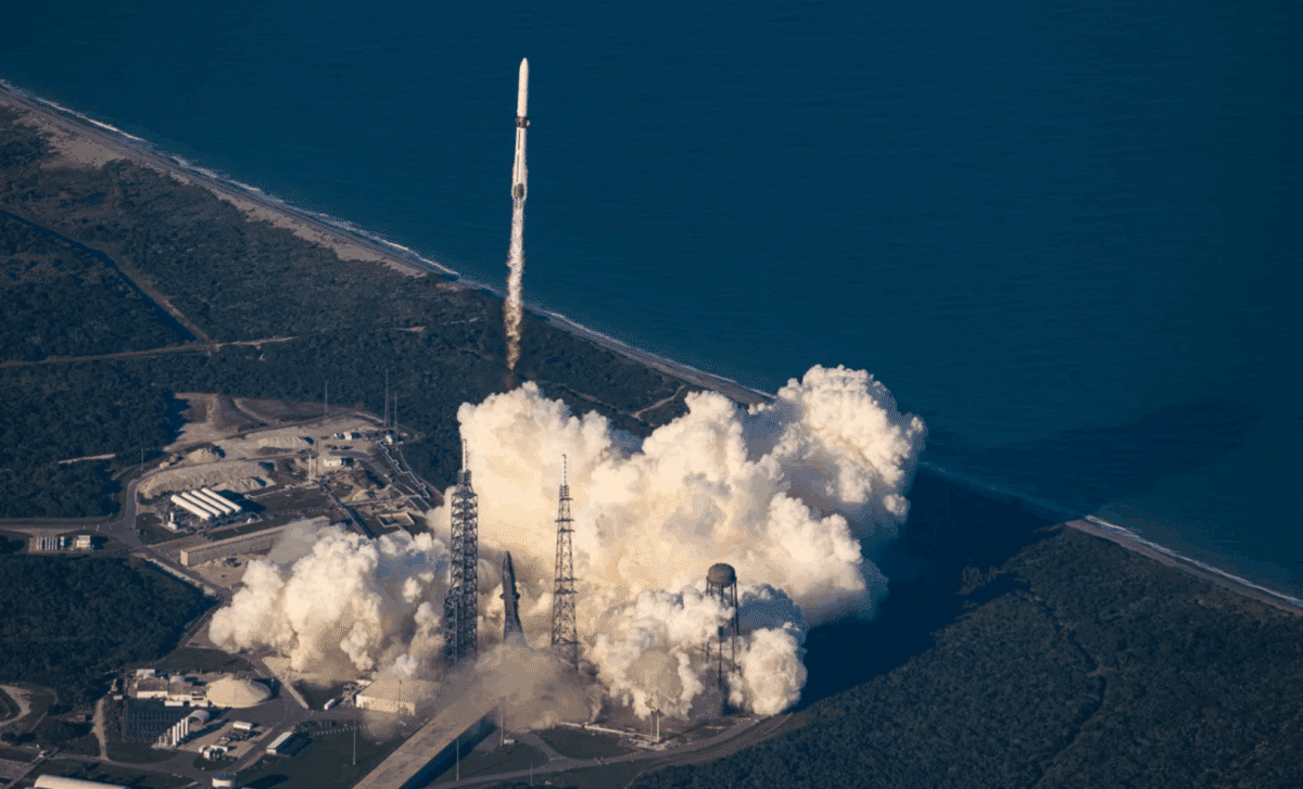 Blue Origin Achieves Historic First Landing Of New Glenn Booster After ...