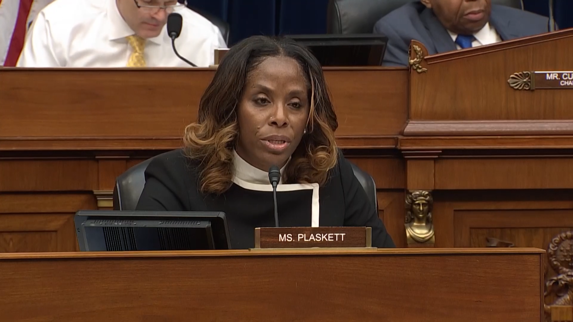 Epstein appeared to text with lawmaker during Cohen hearing